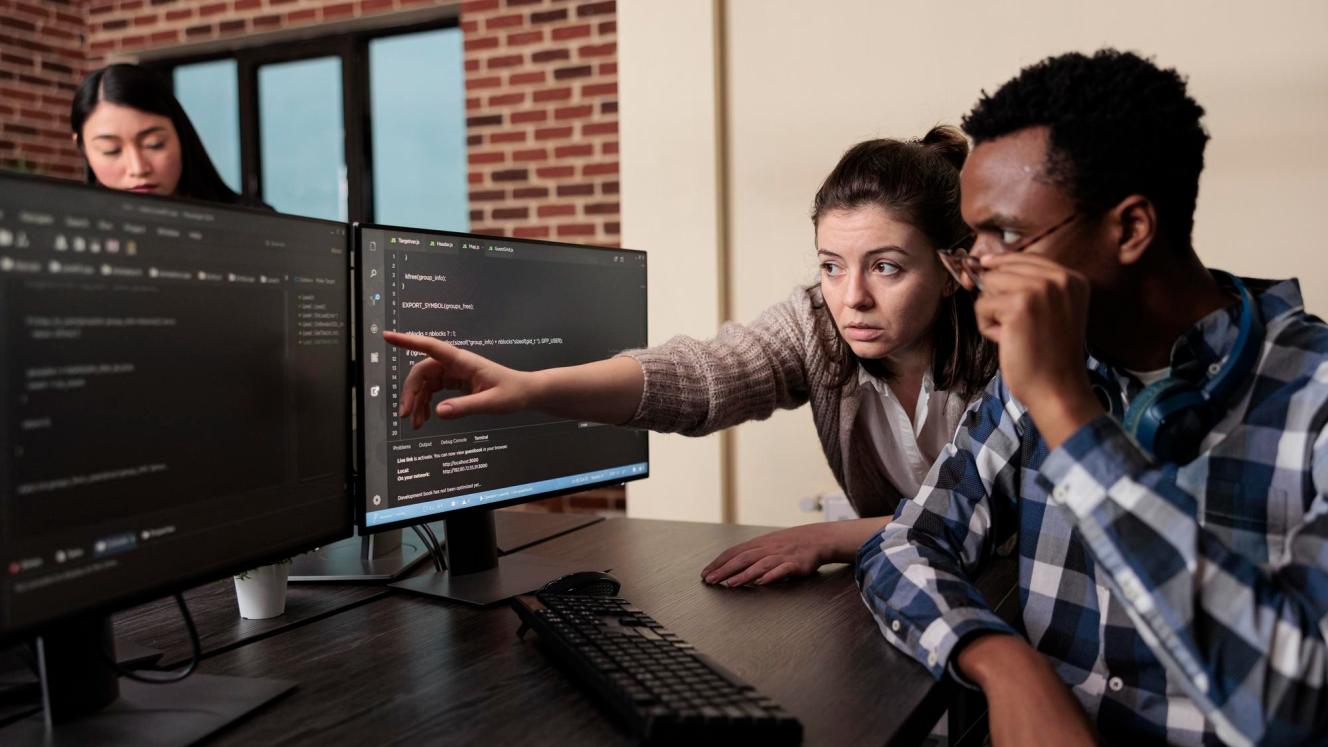 Embracing the DevSecOps advantage: Enhancing cybersecurity | EngineerIT Embracing the DevSecOps advantage: Enhancing cybersecurity | EngineerIT